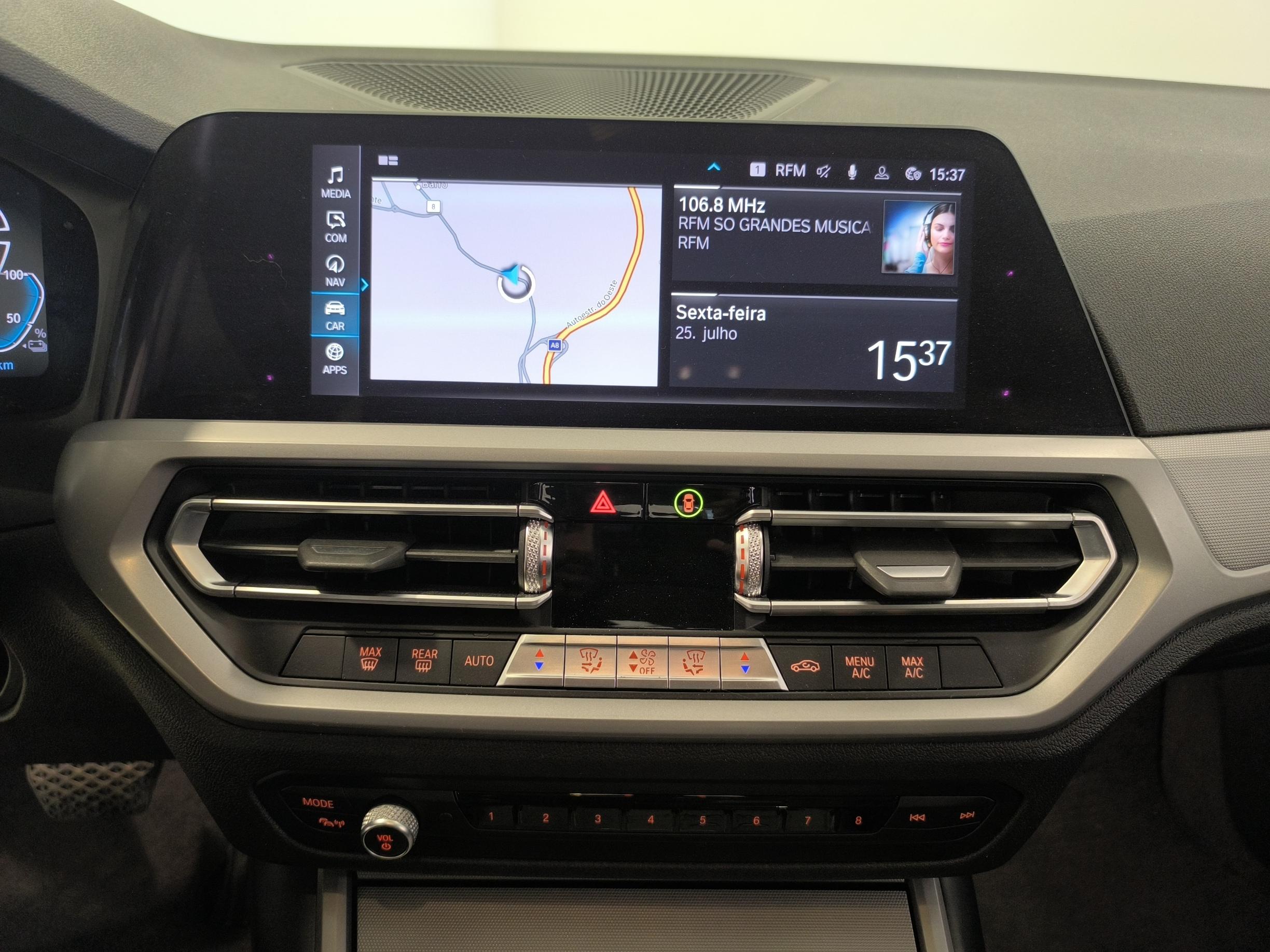 BMW 330e - Banix Automóveis