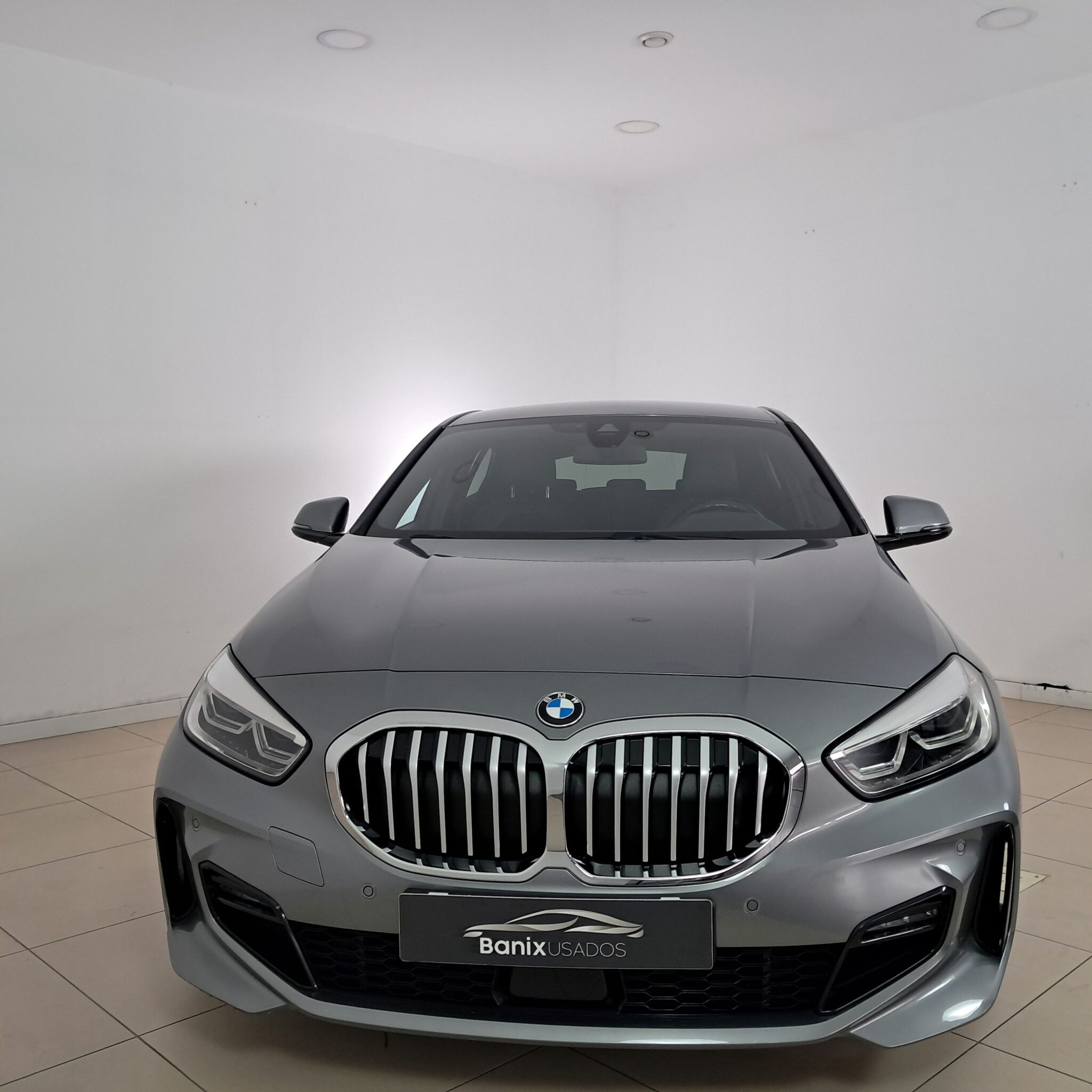 BMW 116d Pack M Auto - Banix Automóveis