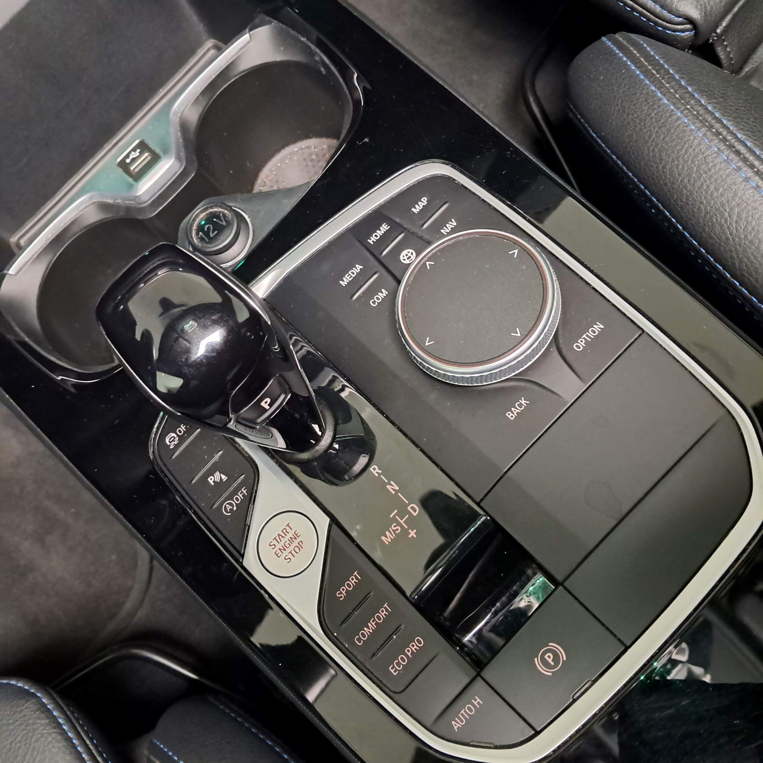 BMW 216d Gran Coupé Pack M Auto - Banix Automóveis