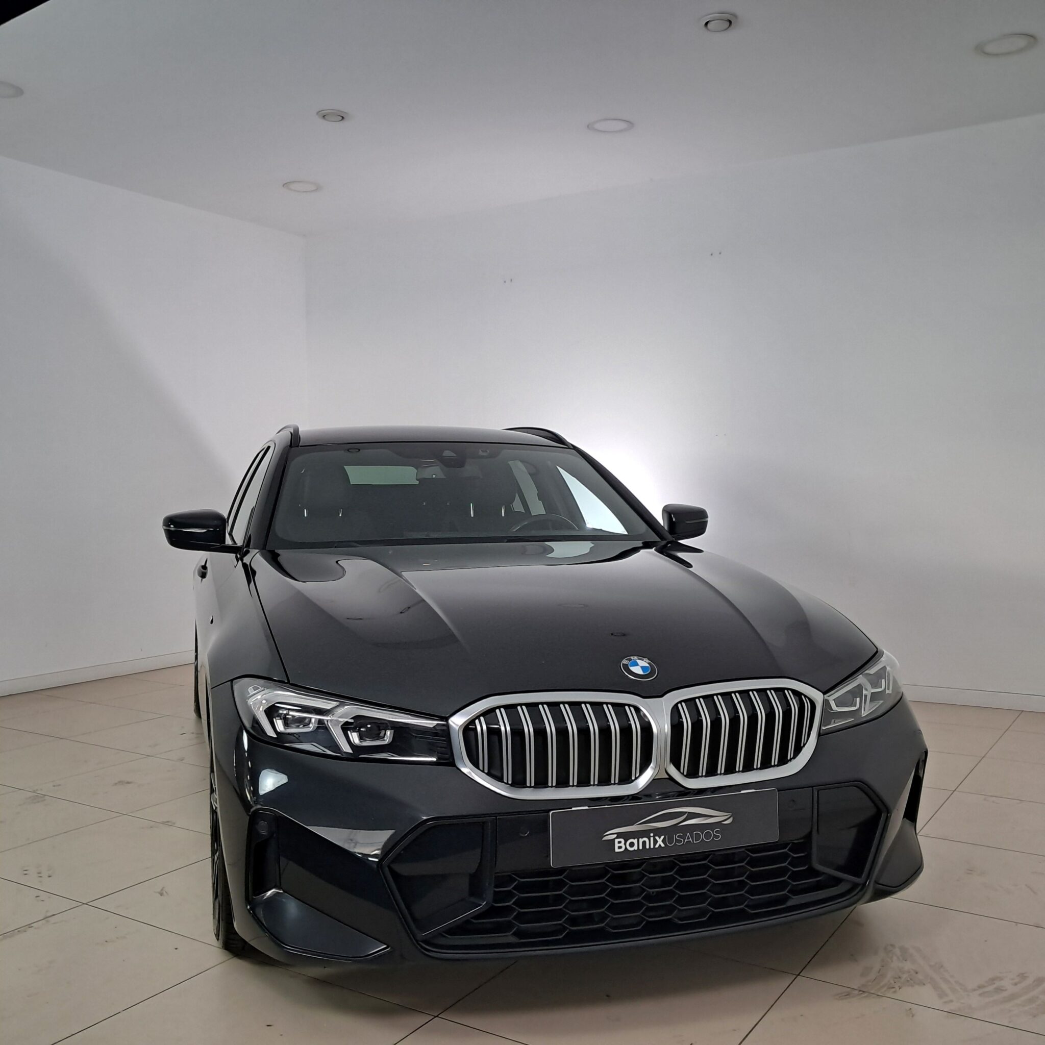 BMW 320d Touring Pack M Auto - Banix Automóveis